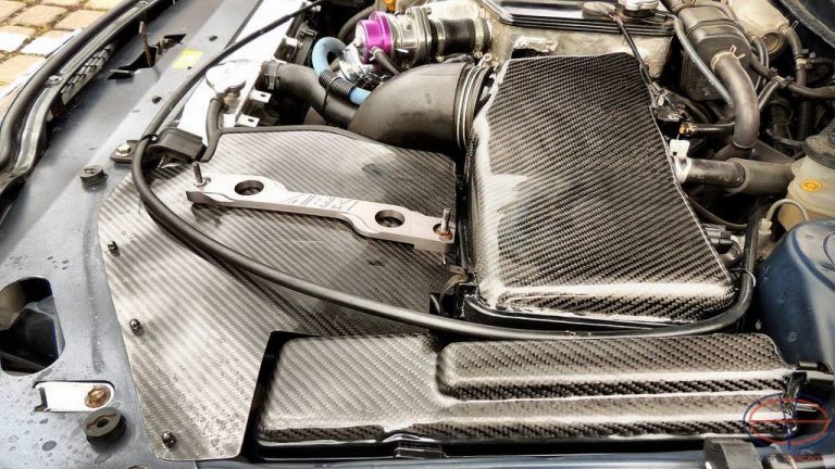 Engine bay Toyota Celica st205 st202