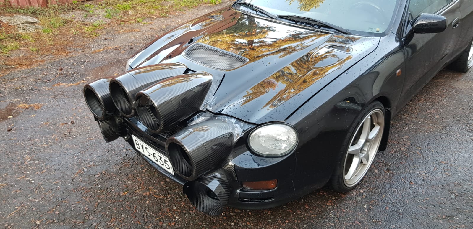 Carbon fiber TTE rally light pods for Toyota Celica ST205.