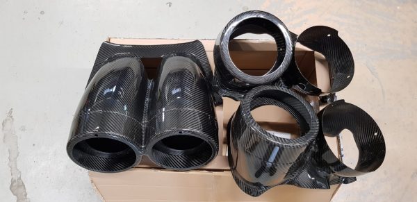 Carbon fiber TTE rally light pods for Toyota Celica ST205.