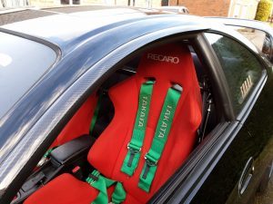 Little piece of Carbon fiber GT4 bonnet