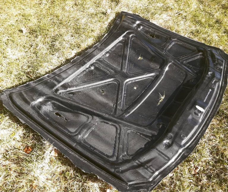 Carbon fiber hood - inner side