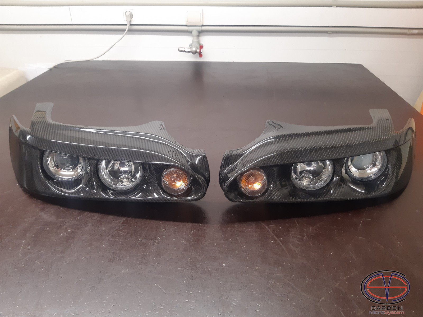 headlights Levin AE111