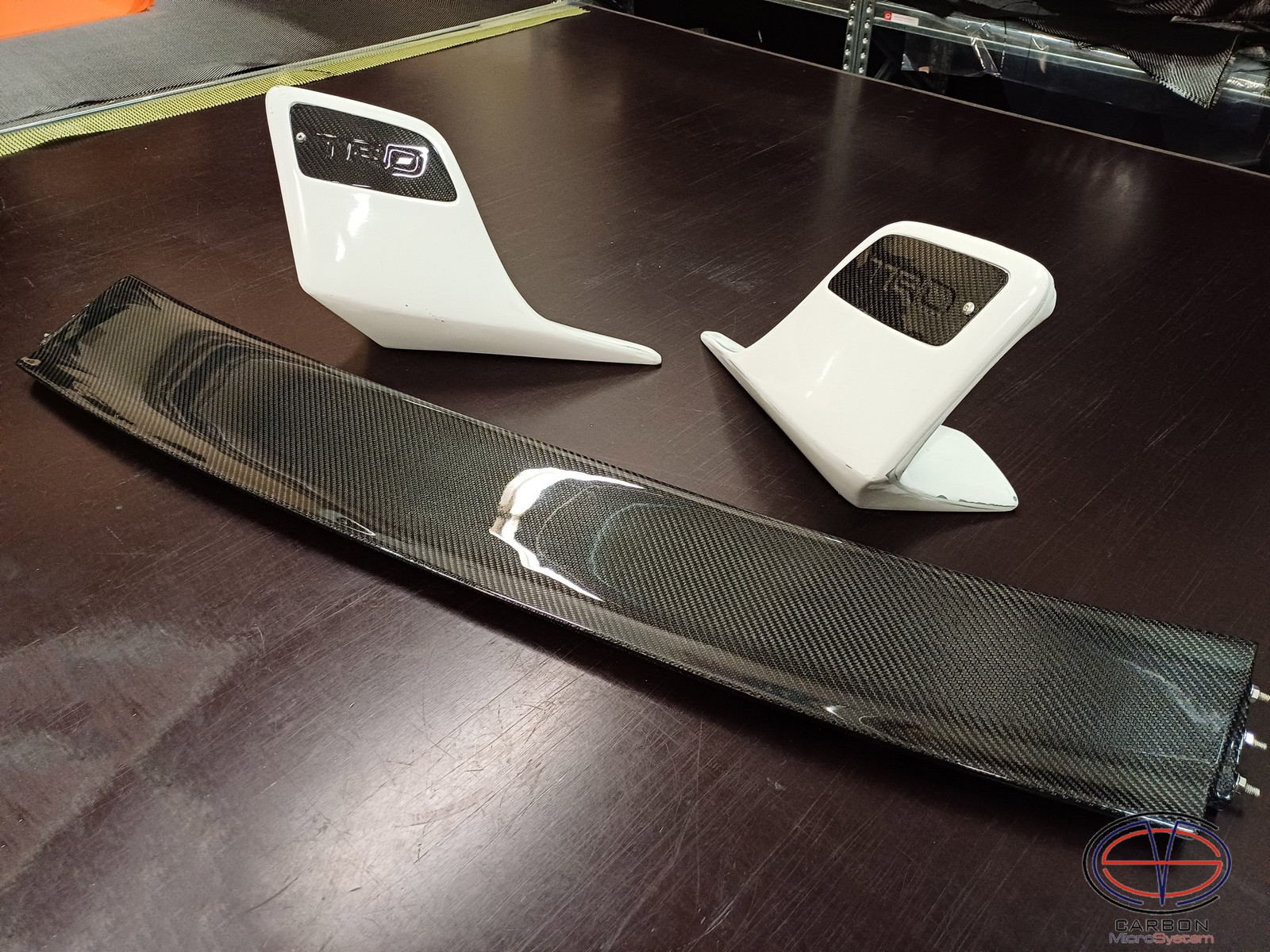 TRD Spoiler Levin AE111