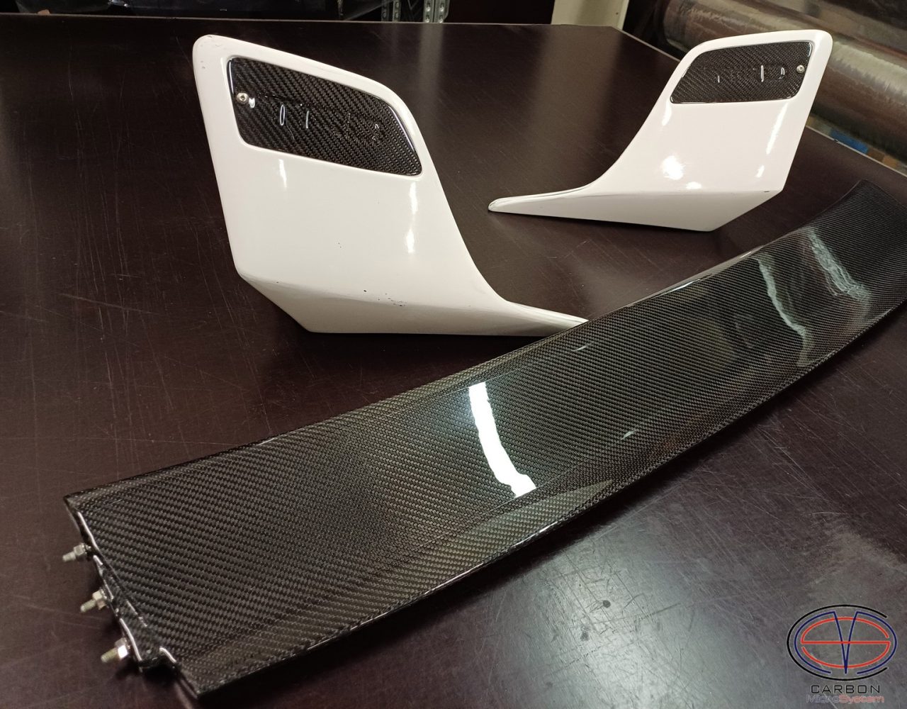 Carbon Fiber TRD spoiler for TOYOTA Levin/Trueno AE111
