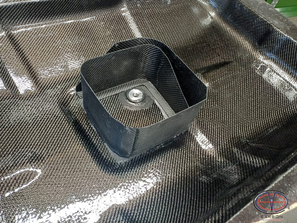 Toyota Supra A70 carbon gas tank